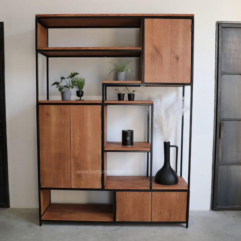 Moderne kast eik en staal | Morning wood | Bartsmeubelen